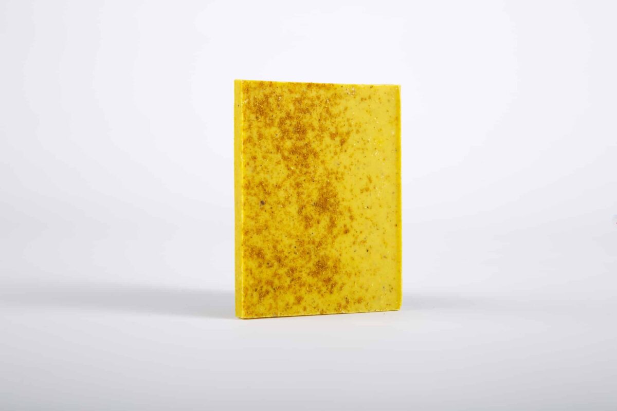 Chocolate blanco con curry